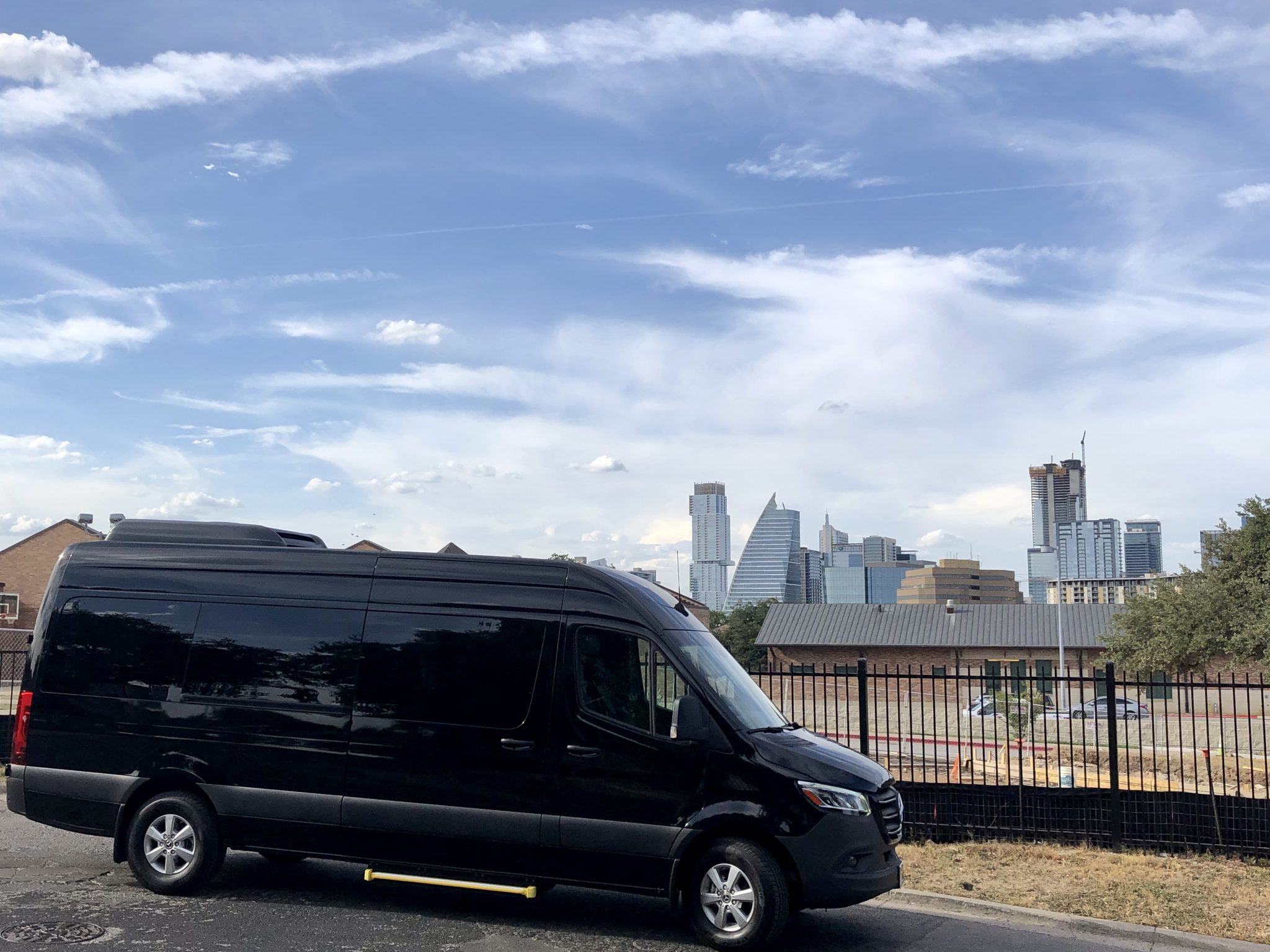 Home - Book Your Limo Ride in Austin TX - One Way & Return - Lake ...